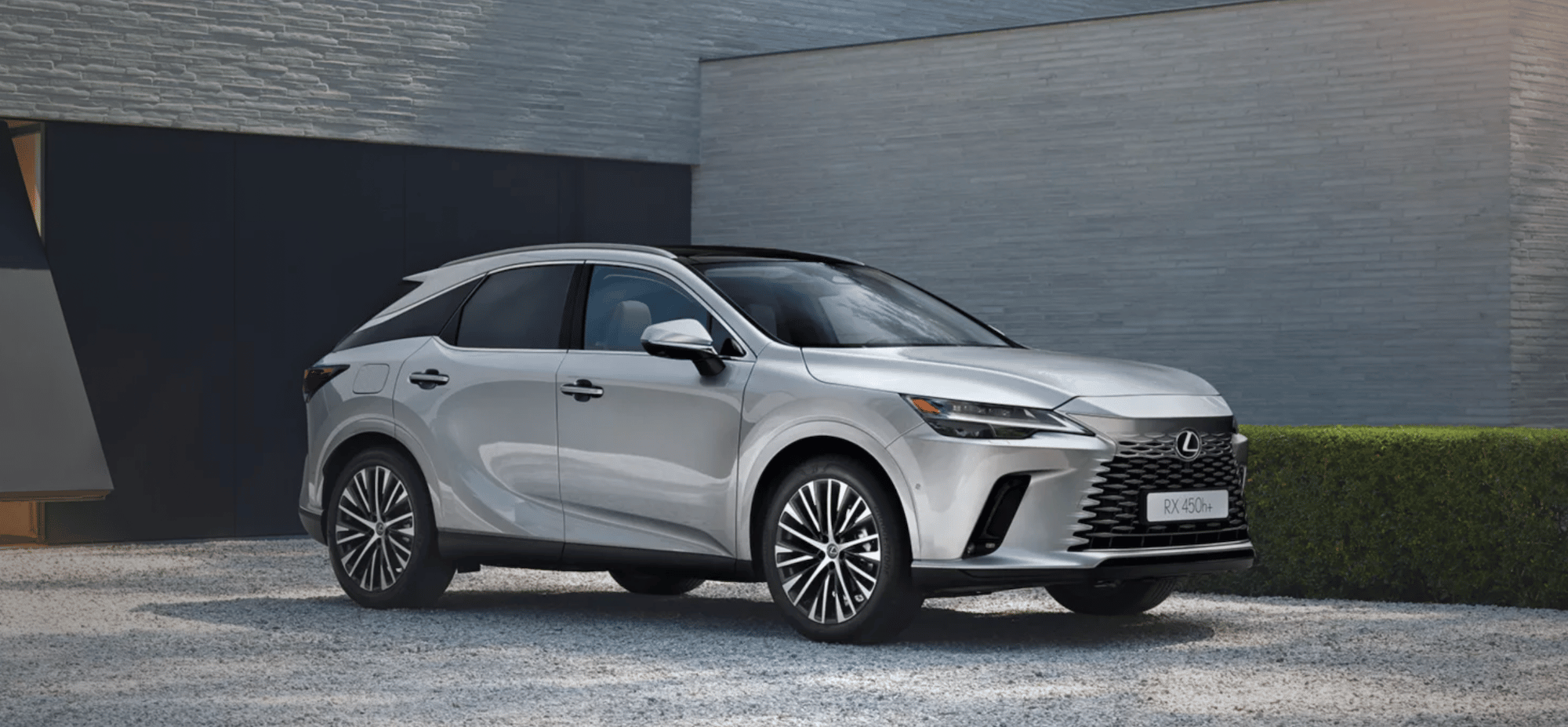 Nová vlajková loď značky Lexus. SUV RX se stalo ikonou - OnlyForMen.cz